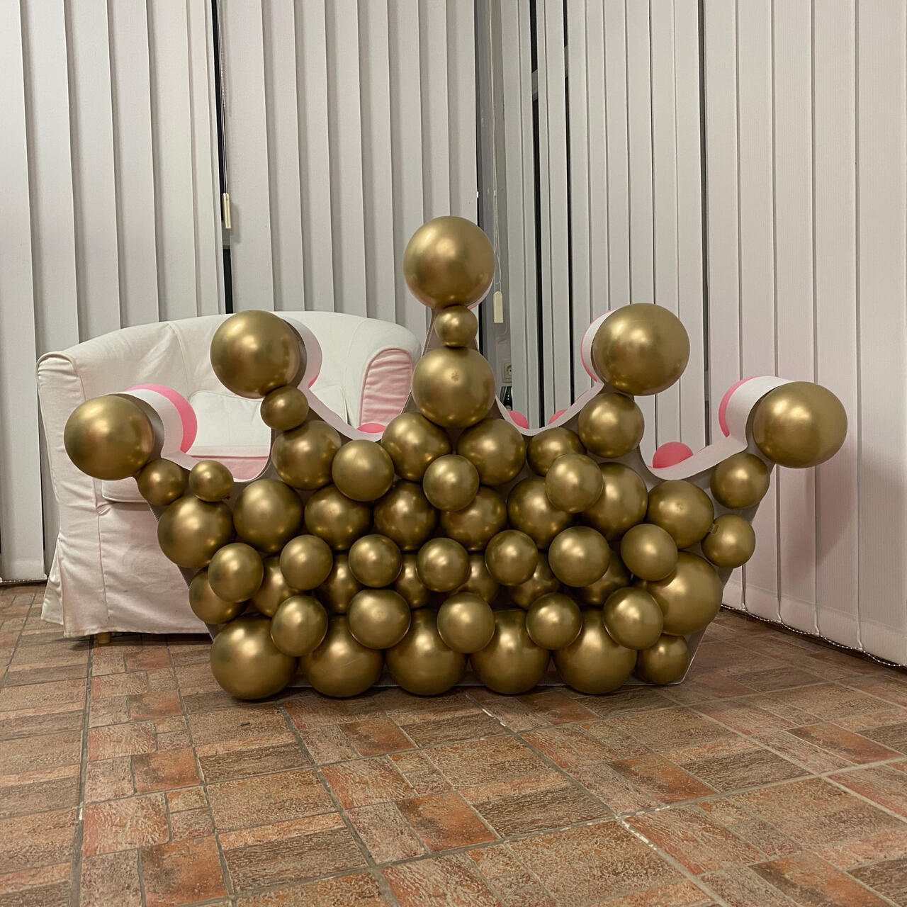 Mosaikkramme til ballonger - Krone 1 Ramme i isopor/bølgepapp - 80cm ...